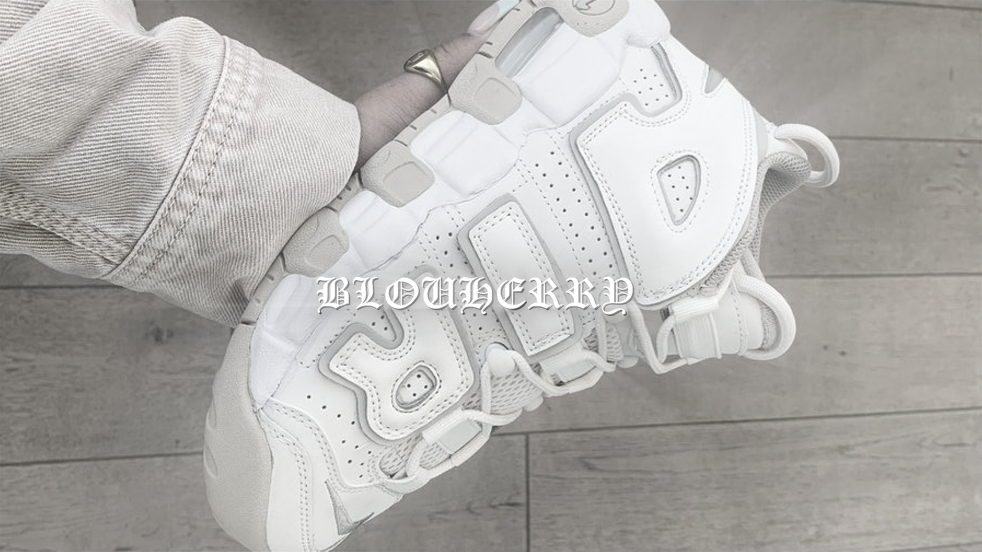 Nike Air More – Blouherry