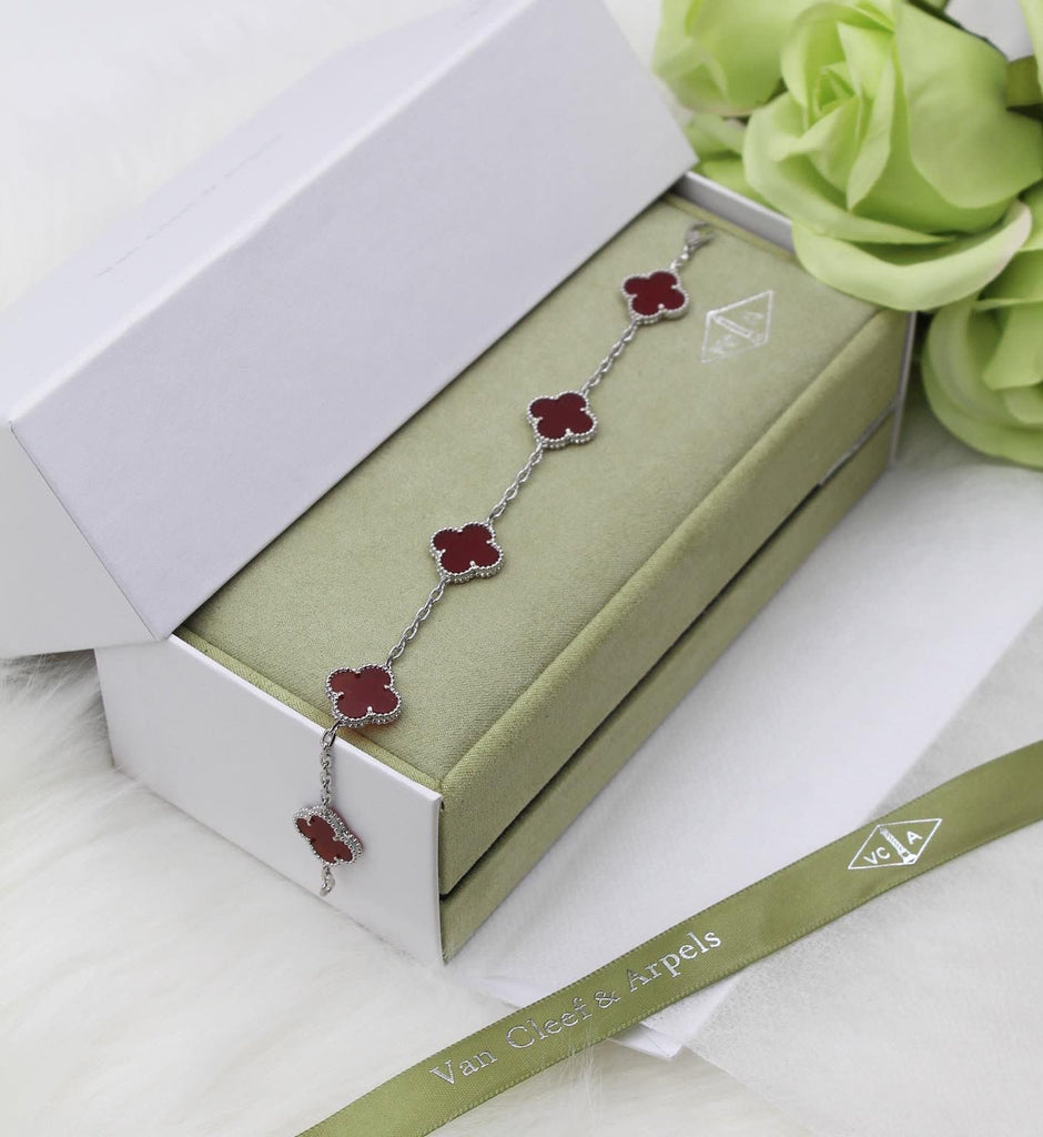 Jewellery – Blouherry